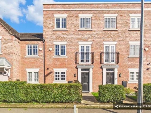 house for rent in Biggleswade Drive, WA7 1FY