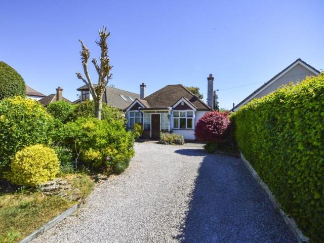 house for rent in Boltons Lane, GU22 8TL