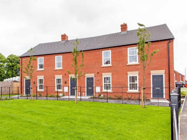 house for rent in Boundary Way, S44 5FQ