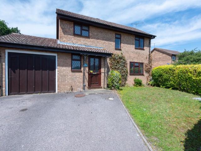 house for rent in Bow Field, RG27 9SA