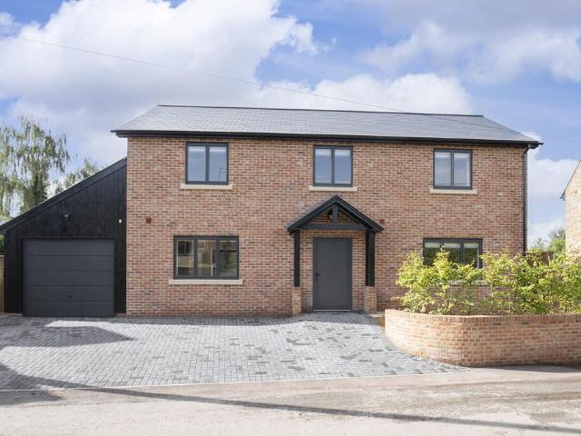 house for rent in Blacksmith Lane, GL52 5JA