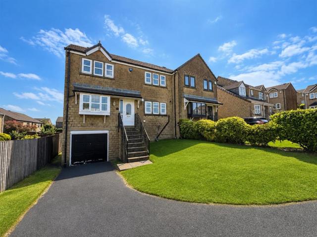 house for rent in Browfield View, BD22 6LQ