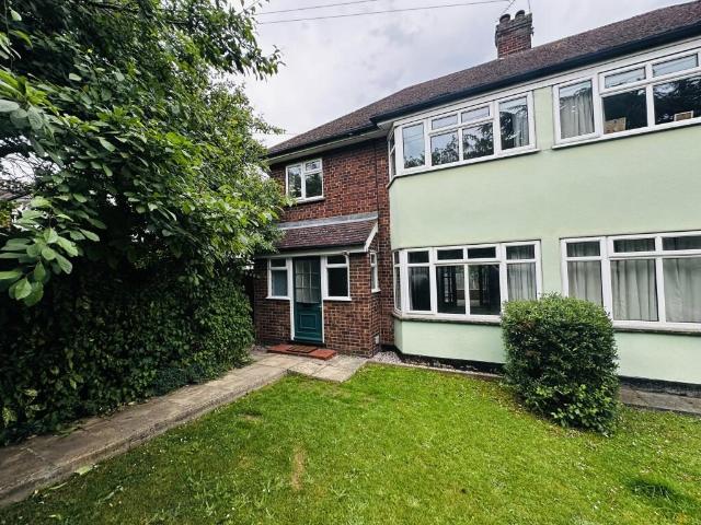 house for rent in Broomfield Road, CM1 4HF