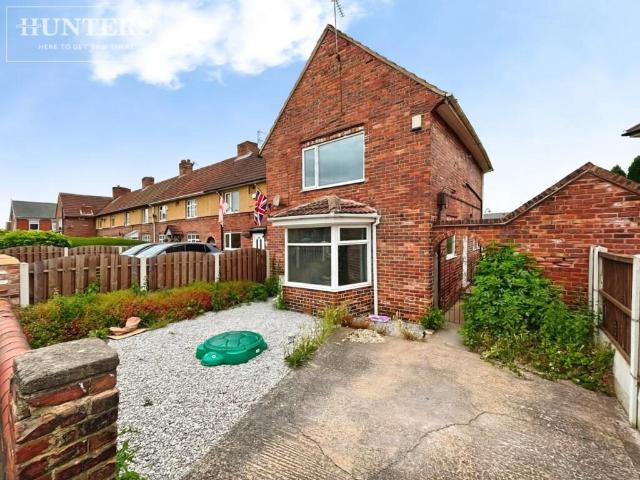 house for rent in Briton Street, S63 0HH