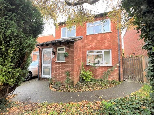 house for rent in Buckingham Close, Didcot, Didcot