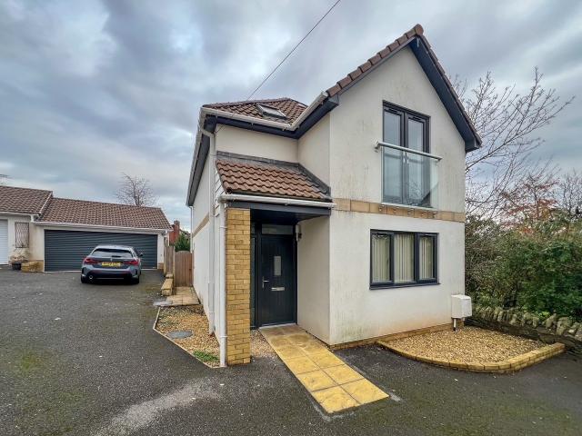 3 bedroom Detached house to rent