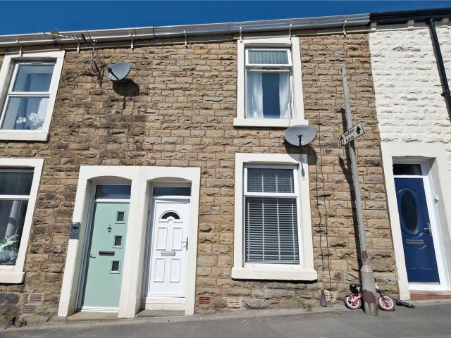 house for Rent in Burnley Road, Clayton Le Moors, Accrington, BB5 5NG