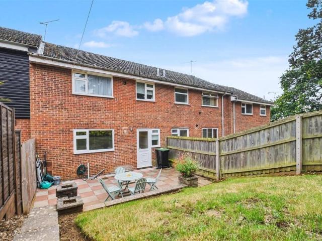 house for rent in Canterbury Close, IP2 9YJ