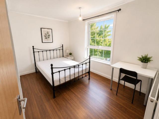 house for rent in Cahir Street, E14 3RA
