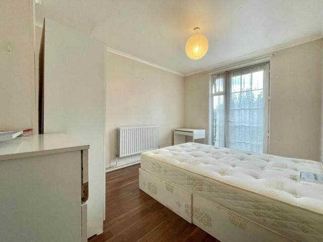 house for rent in Cahir Street, E14 3RA