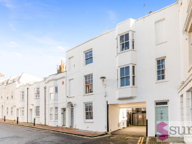 house for rent in Castle Street, Brighton, East Sussex