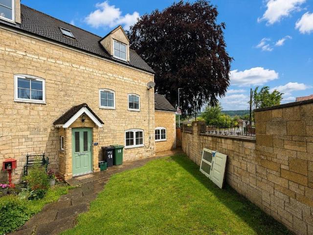 house for rent in Cashes Green Road, GL5 4JG