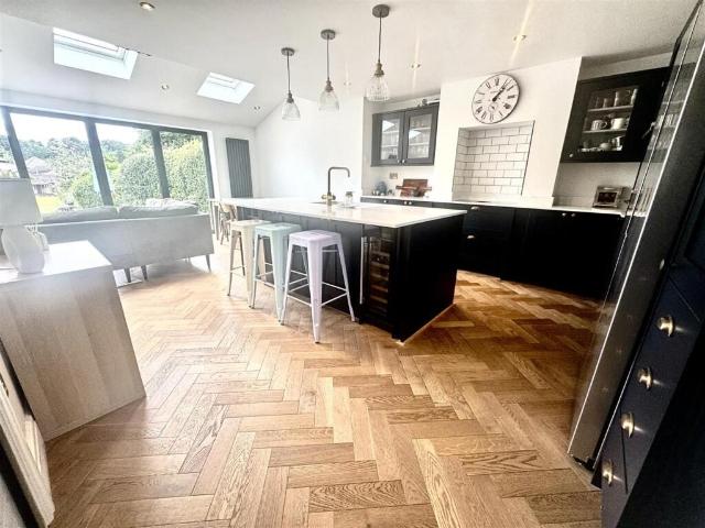 house for rent in Chatsworth Road, S17 3QG