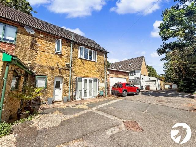 house for rent in Chalgrove Mews, ME2 1NT