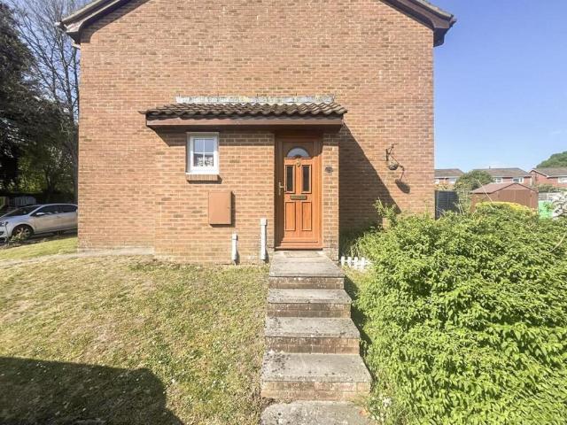 house for rent in Chancery Close, SP2 7UH