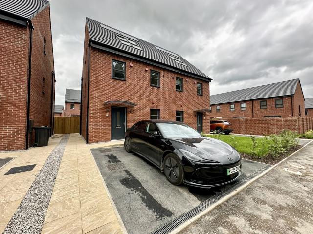 house for rent in Charlotte Fox Lane, Leeds, Crossgates, Leeds, Crossgates
