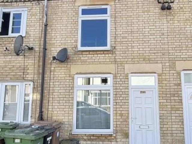house for rent in Charles Street, Peterborough, Peterborough