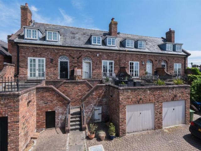 house for rent in Chestnut Court, CW6 0UN