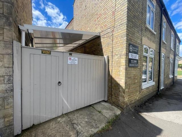 house for rent in Church Hill, PE5 7AU