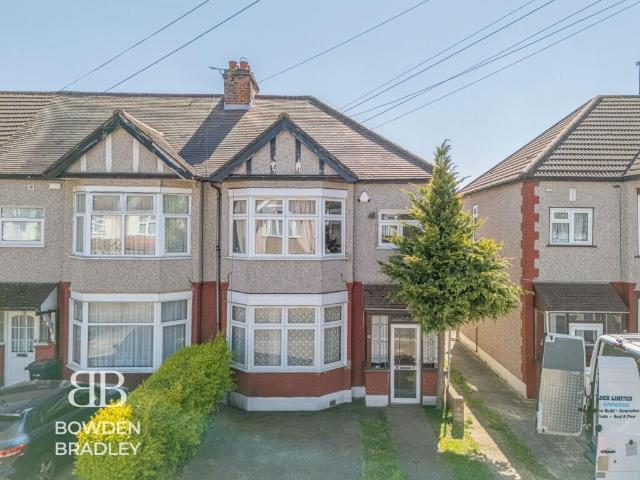 house for rent in Church Road, IG2 7ET