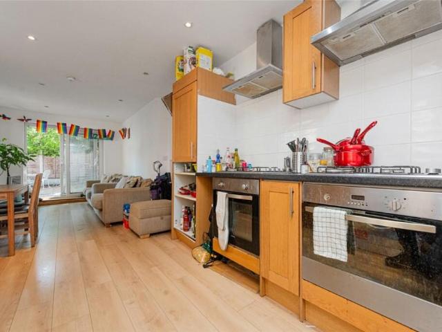 house for rent in Churchill Road, NW2 5EE