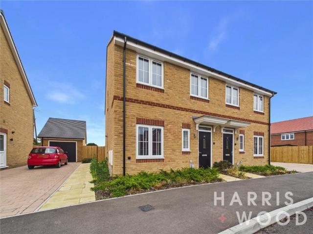 house for rent in Cinderpath Way, CO7 8NQ