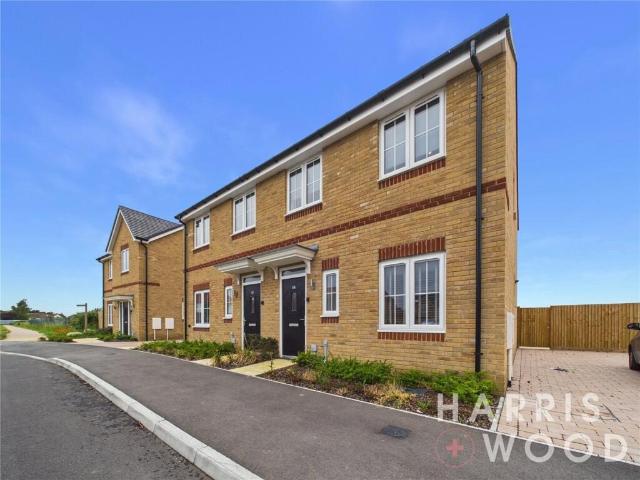 house for rent in Cinderpath Way, CO7 8NQ