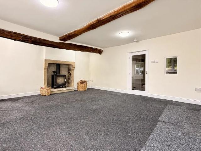 house for rent in Commercial Road, Tideswell