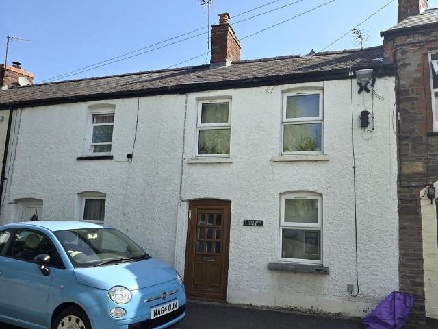 house for rent in Commercial Street, NP7 5DY