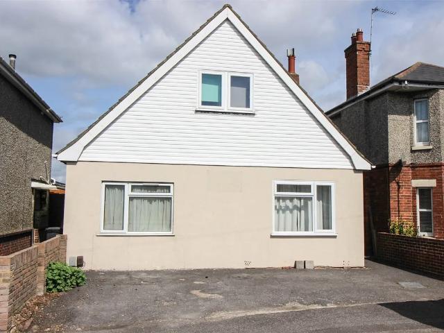 house for rent in Columbia Road, Bournemouth, BH10