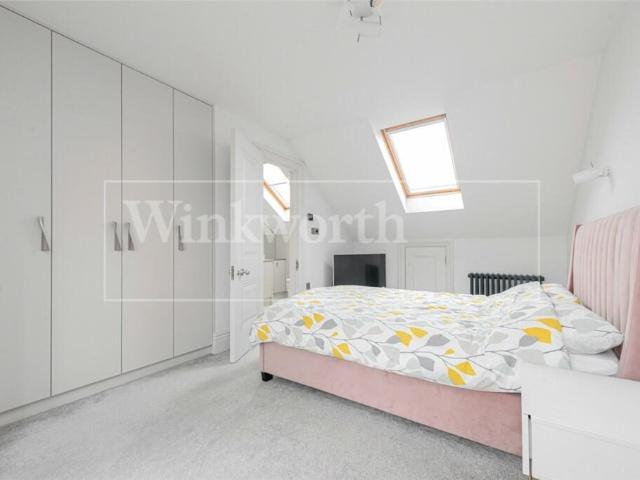 house for rent in College Road, NW10 5ER