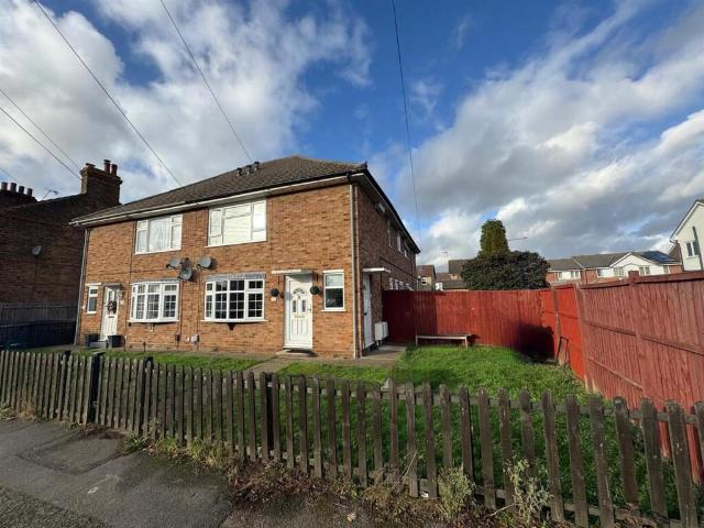 house for rent in Copland Road, SS17 0DE