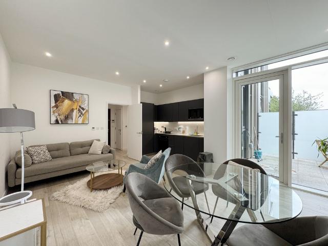 1 bedroom flat to rent on Coster Avenue, London