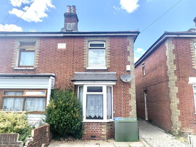 house for rent in close to general hospital, so16
