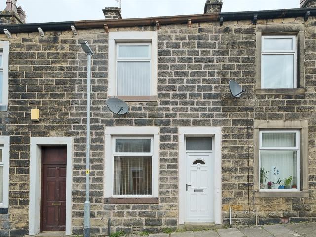 house for Rent in Cleveland Street, Colne, Lancashire, BB8 0BD
