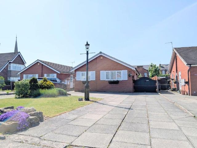 house for rent in Clive Lodge, PR8 4QY