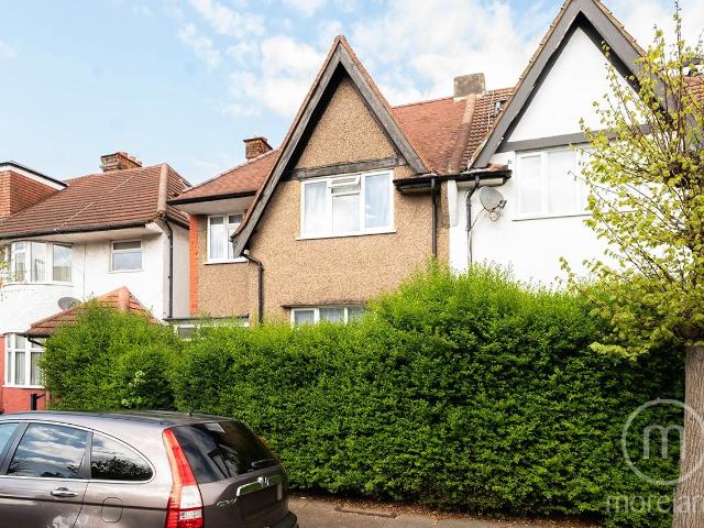 house for rent in Clifton Gardens, NW11 7EL