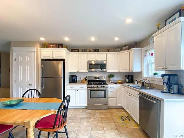 House for Rent in Clinton, New York, Ref# 201983262