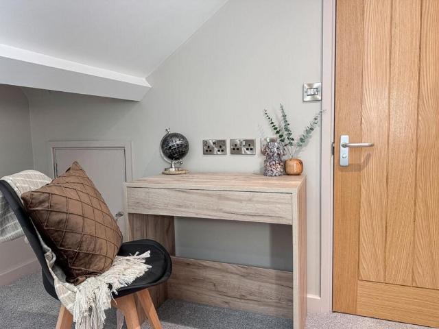house for rent in Cranleigh Gardens, TA6 5JS