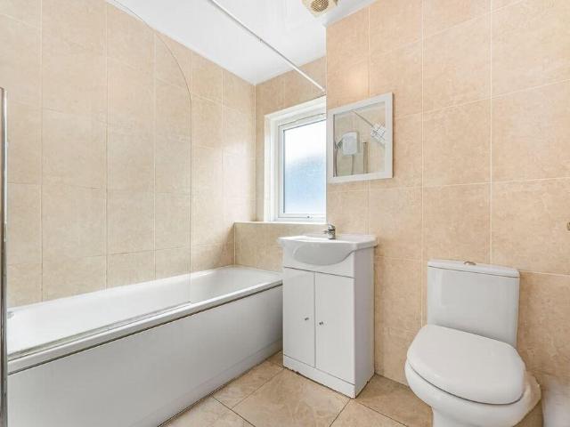 house for rent in Cyclops Mews, E14 3UA