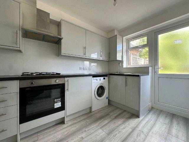 house for rent in Dalston Gardens, HA7 1DA