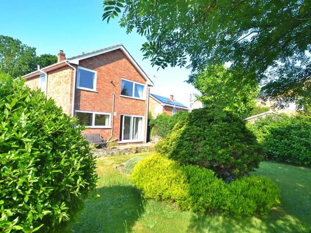 house for rent in Darley Road Ferndown BH22 8QX