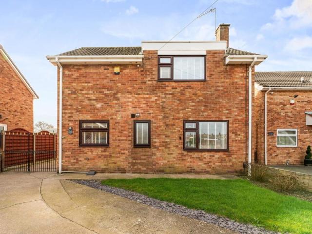 house for rent in Derwent Way, NG24 2HB