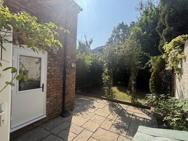 house for Rent in Deysbrook Lane, Liverpool