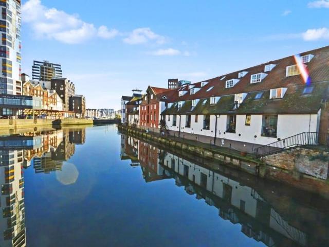 house for rent in Dock Street, IP2 8EU
