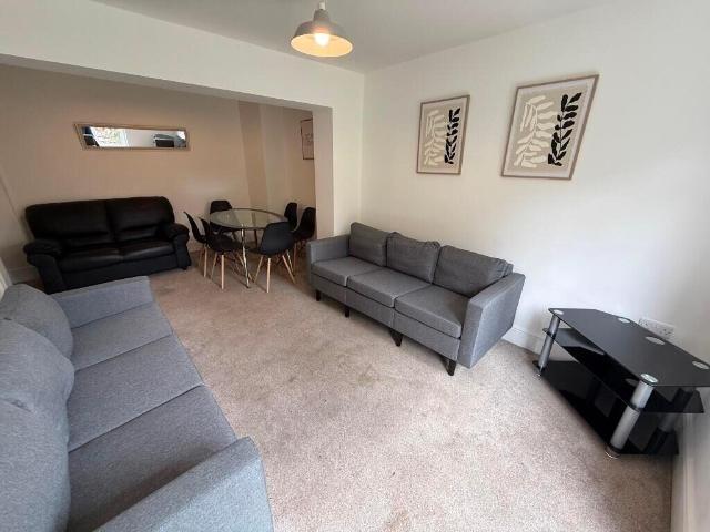 house for rent in Earlham Road, NR2 3DB