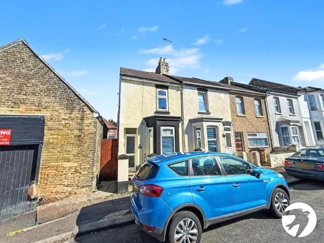 house for rent in Edinburgh Road, ME4 5BY