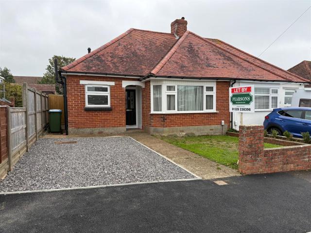 house for rent in edward grove, portchester, fareham