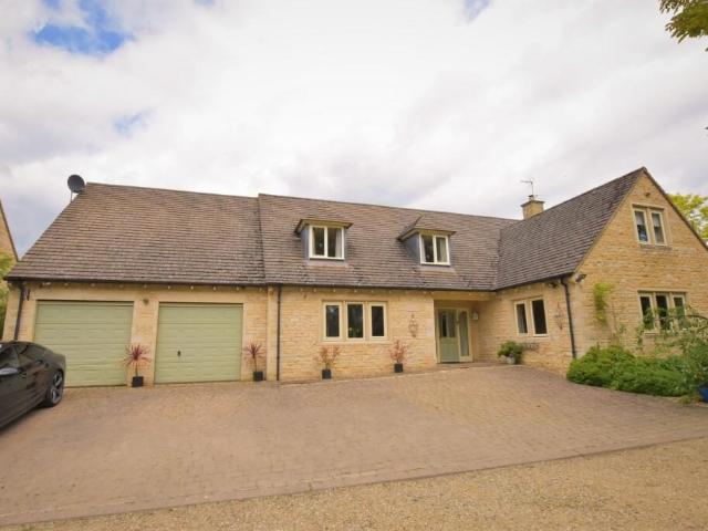 house for rent in Essendine Road, PE9 4HE