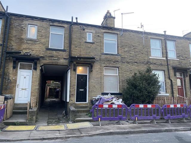 house for rent in Ewart Street, BD7 3PN